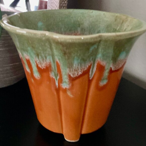 USA 806 | Accents | Vintage Dripped Glazed Ceramic Planter Pot Vase ...